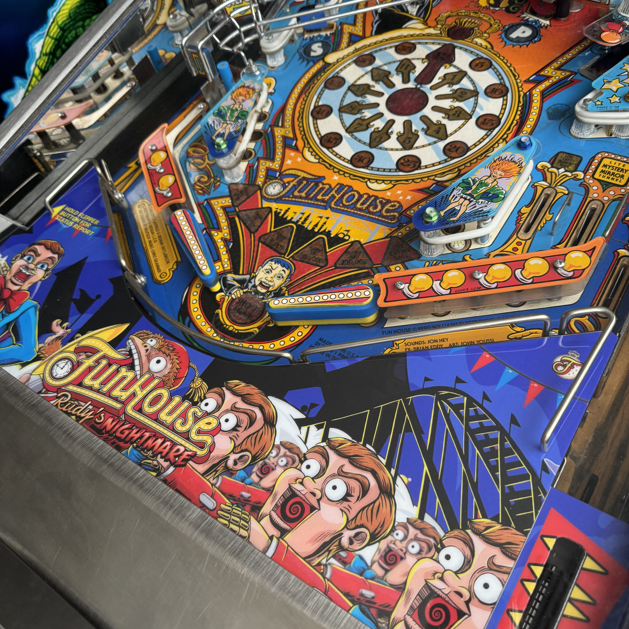 Boutique - Custom Pinball